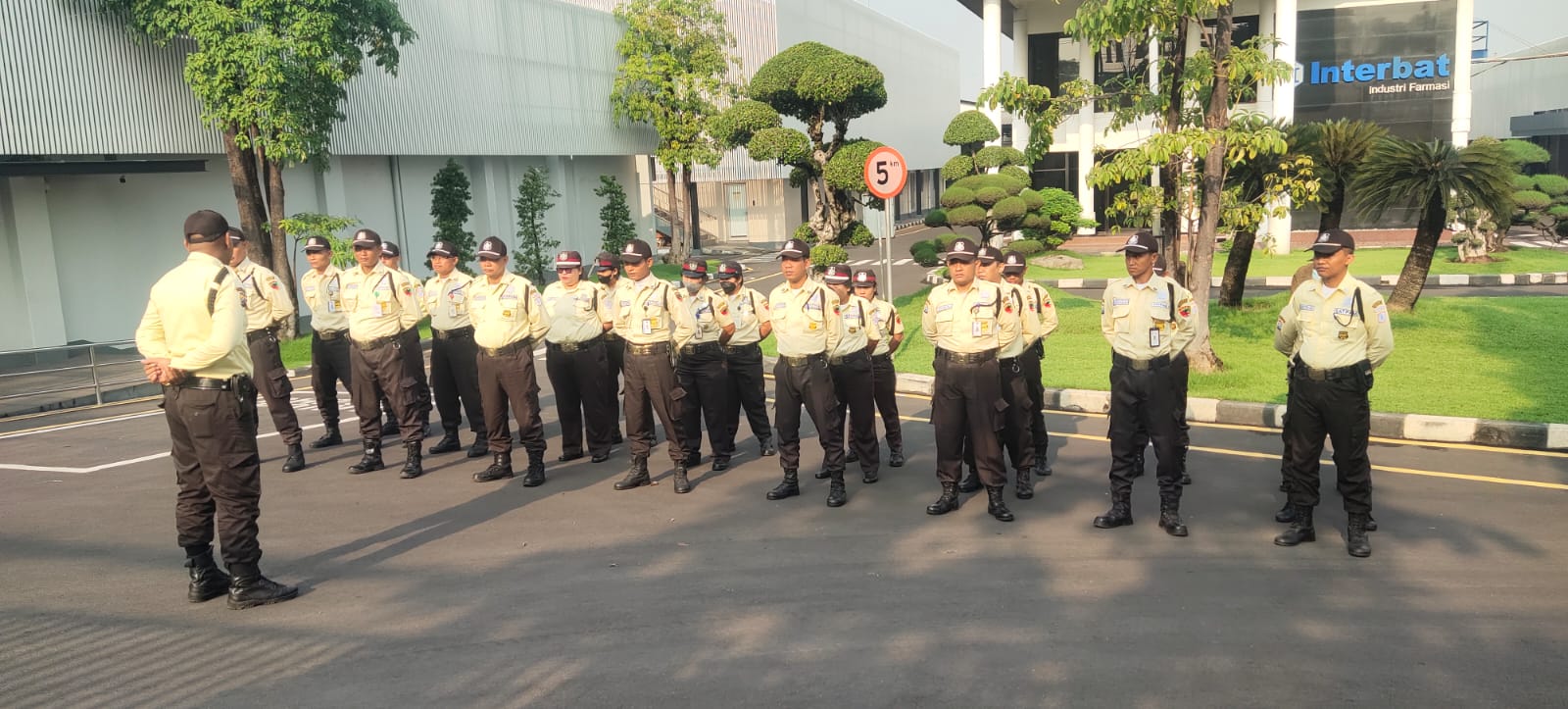 Penyegaran di PT Interbat Sidoarjo - Sentinel Cakra Buana